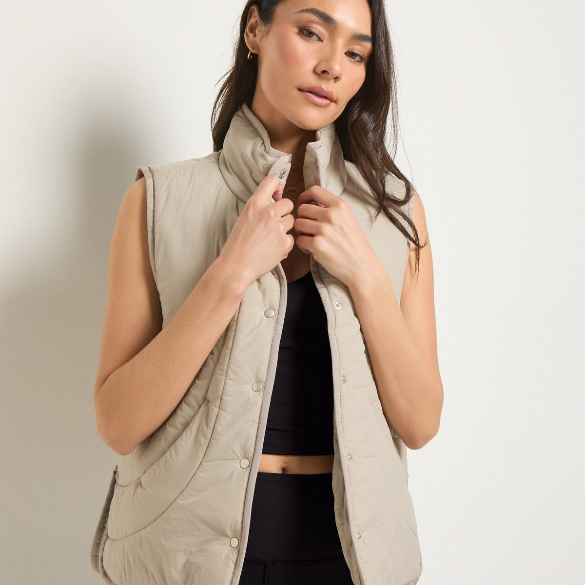Voyager Lightweight Puffer Vest - Sculpted Softness – Interval